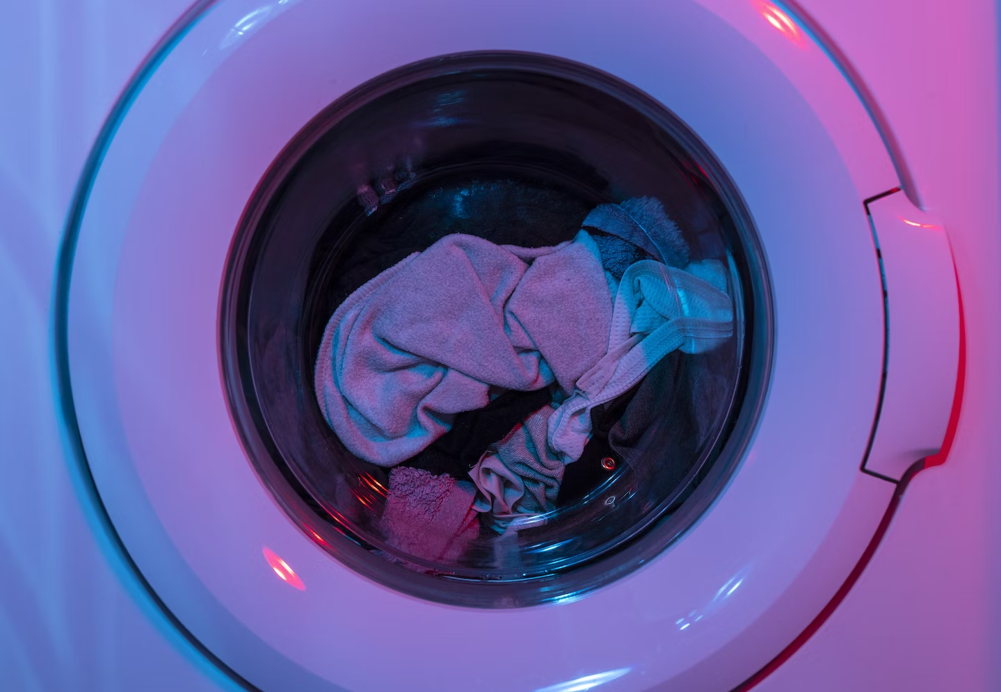 Useful Guides on How to Keep Laundry Room Clean Thoroughly